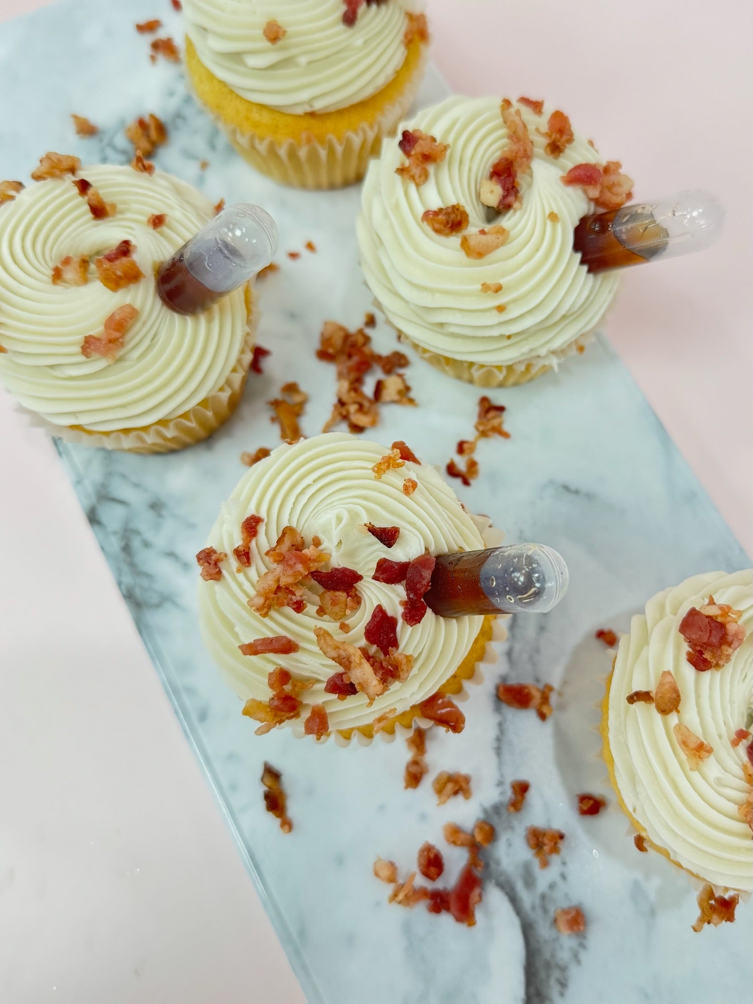 Home | Southern Charm Cakery