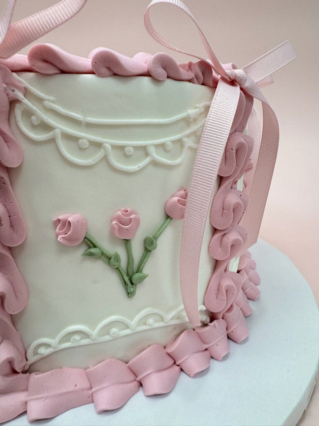 Home | Southern Charm Cakery